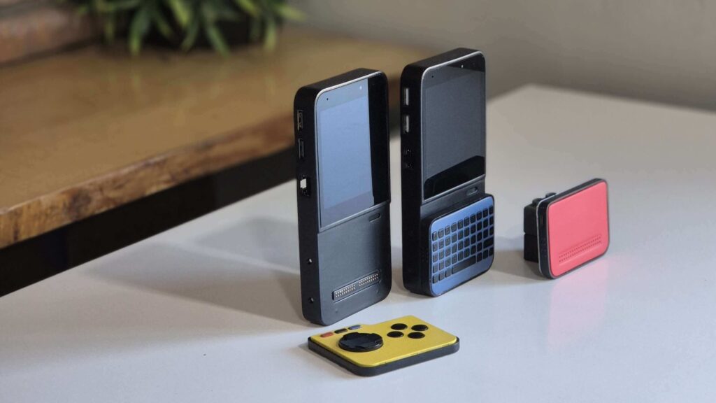 Mecha Comet: A Modular Linux Handheld Computer with Raspberry Pi HAT ...